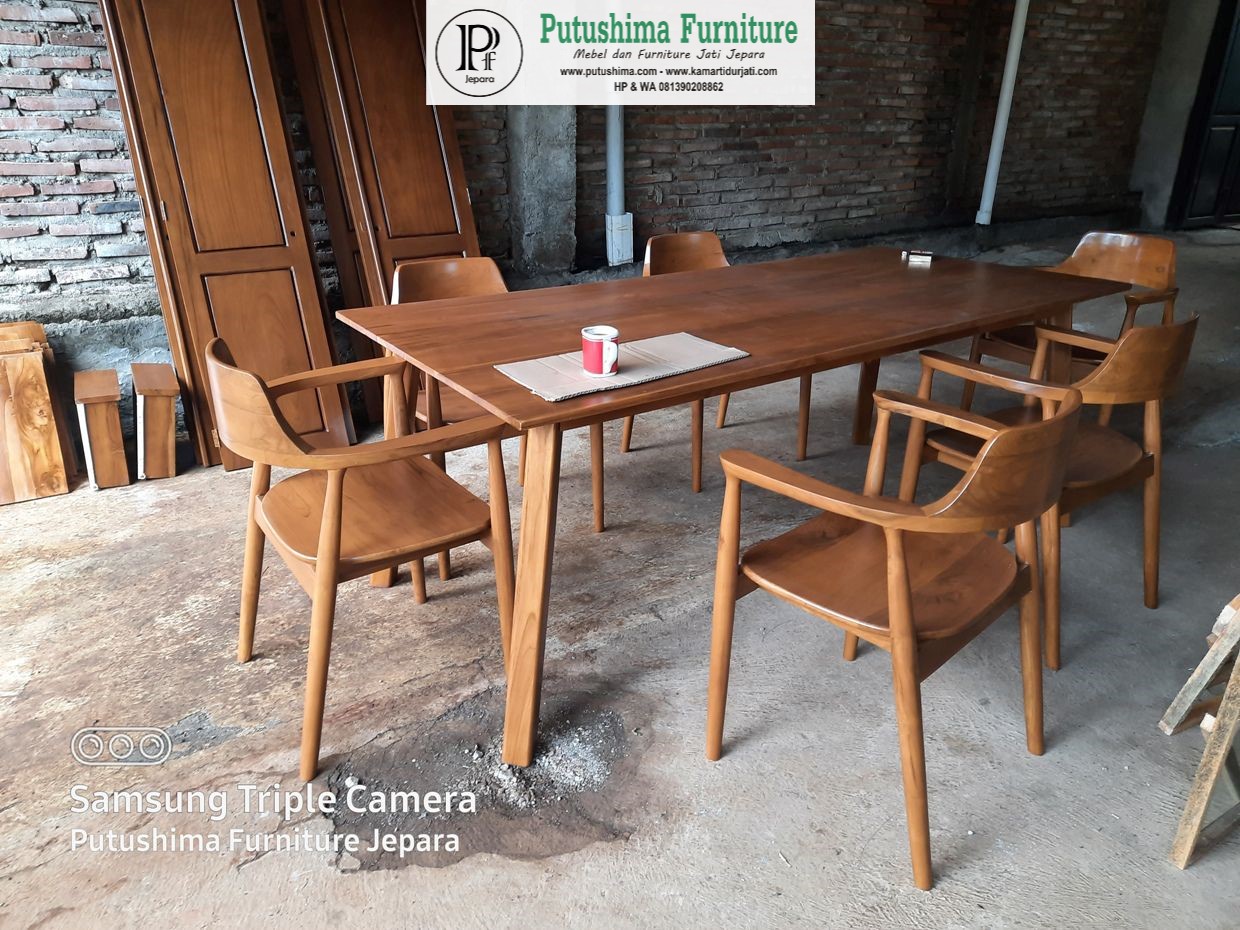 Meja Makan Retro Cafe Resto Modern | Putushima Furniture Jepara